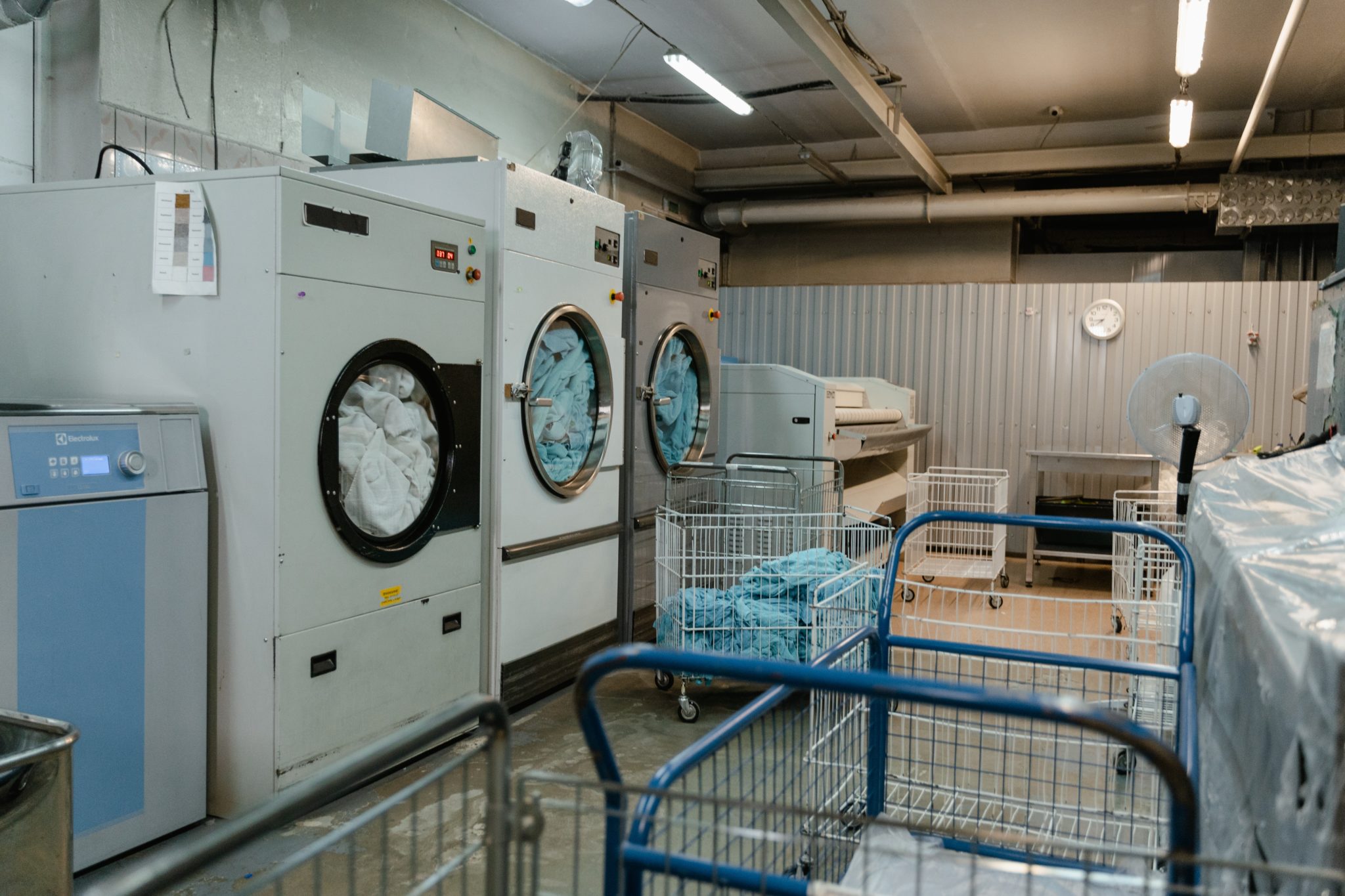 Prévoir vos besoins en logistique avec la location de Roll